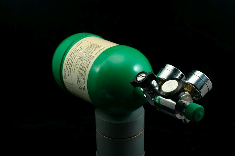 Sample of the element Oxygen in the Periodic Table