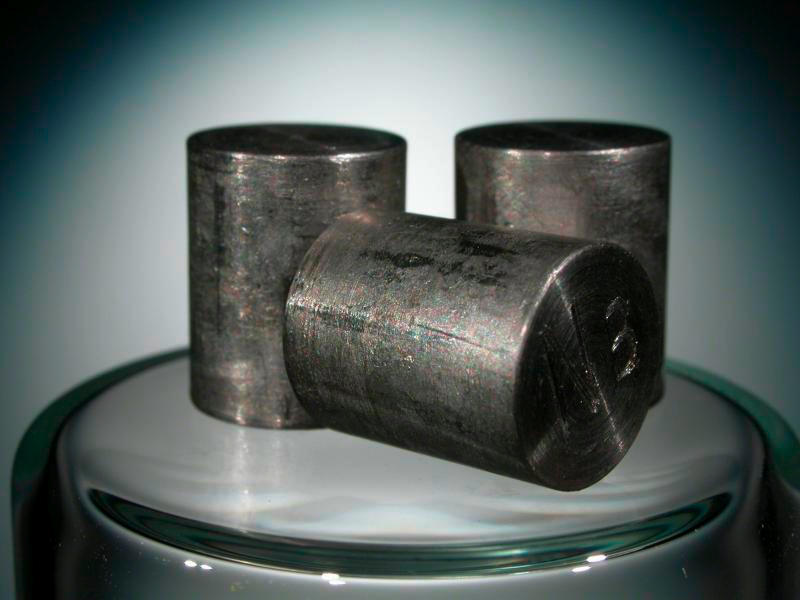 Sample of the element Niobium in the Periodic Table